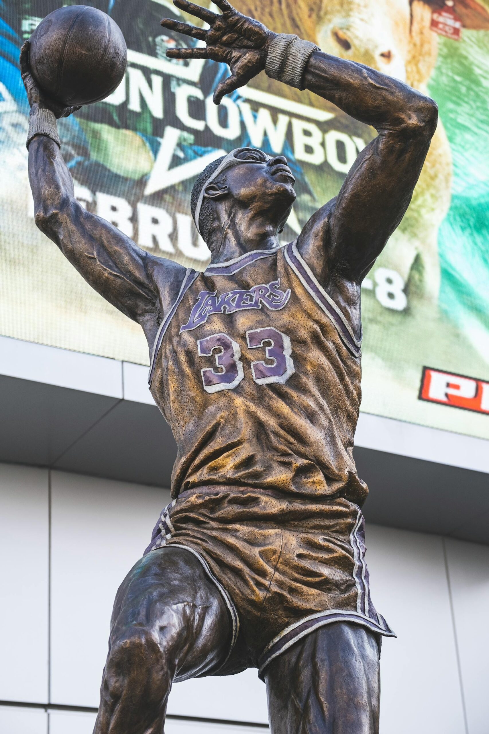 LeBron NEEDS a statue - Letterly Journal